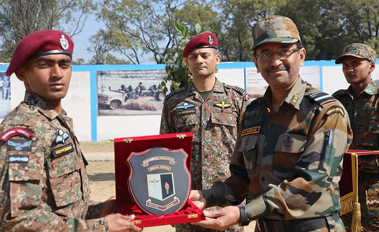 Maroon Beret Ceremonial Parade at Garud Regimental Training Centre Air ...