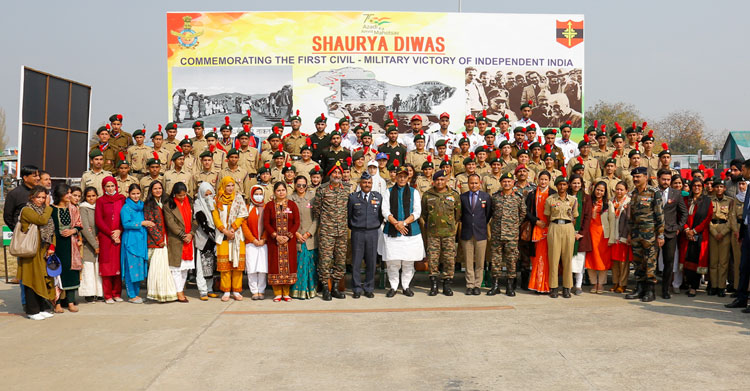 Defence Minister graces 'Shaurya Diwas' celebrations in Srinagar to ...