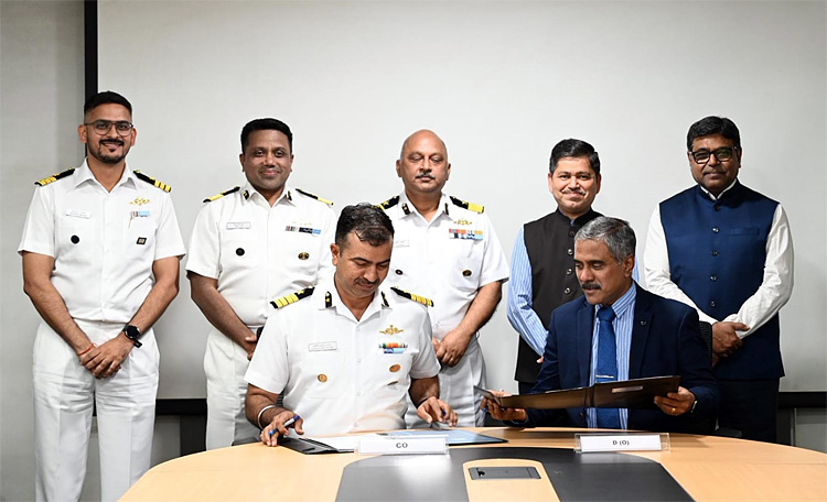 GSL hands over first Pollution Control Vessel (PCV) — Yard 1267 Samudra ...